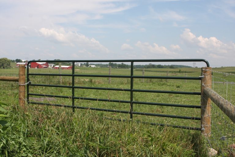 Gate Hardware | Stein-Way Equipment